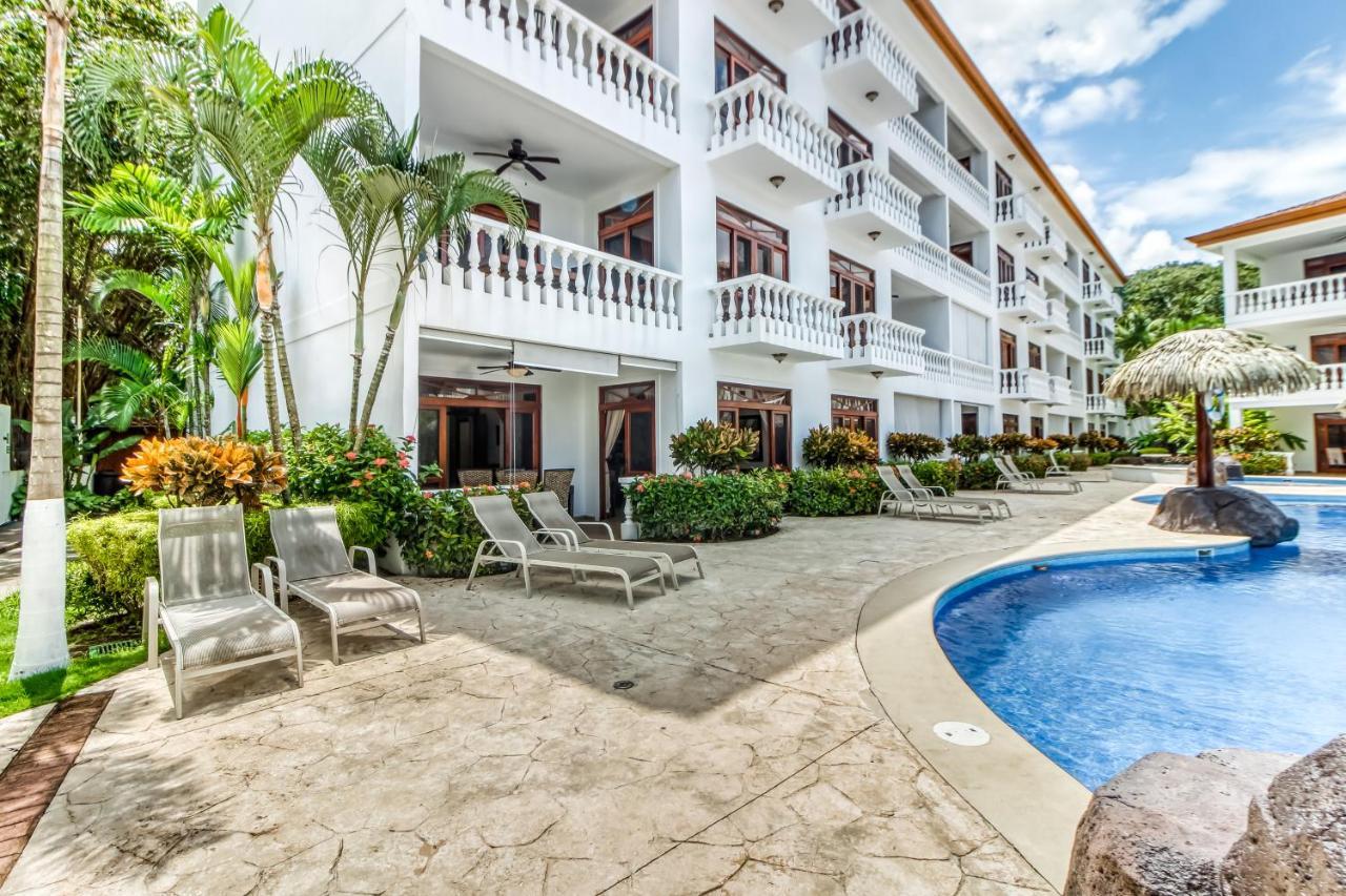 LA PALOMA BLANCA B1, JACÓ